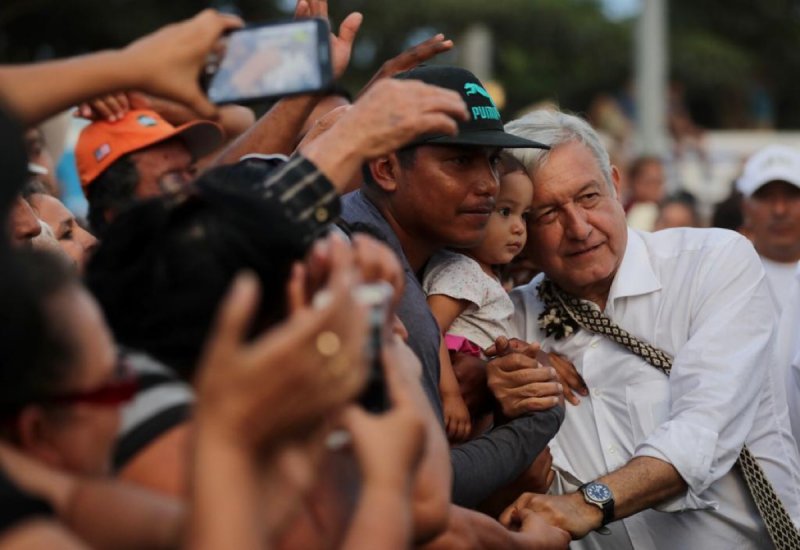 AMLO es recibido por una gran multitud en Mazatlán”, ellos son los que ...