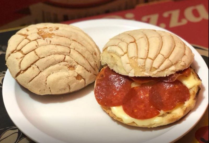 Para los más exigentes llega la "Conchizza": una concha dulce rellena ...