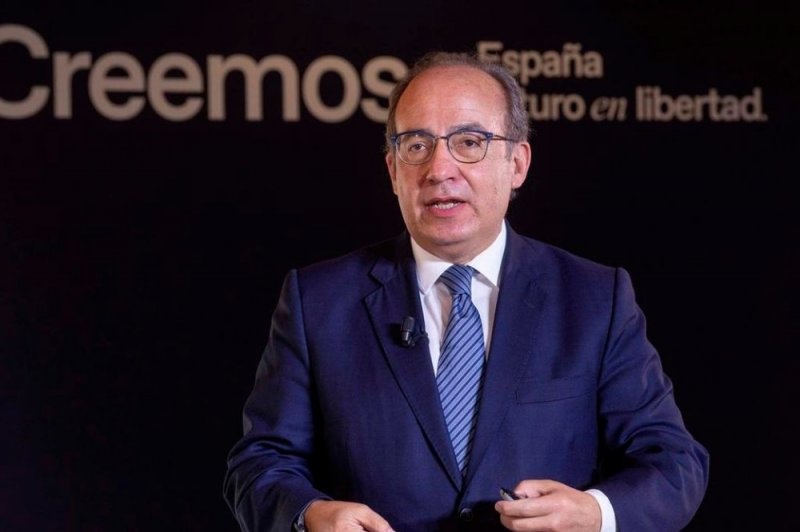 Calderón tiene denuncias en su contra en otros tribunales además de La Haya: Adán Augusto