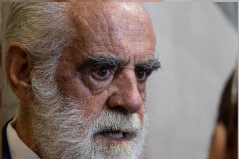 Diego Fernández lanza indirecta contra AMLO, ¿Le dijo burro al presidente?