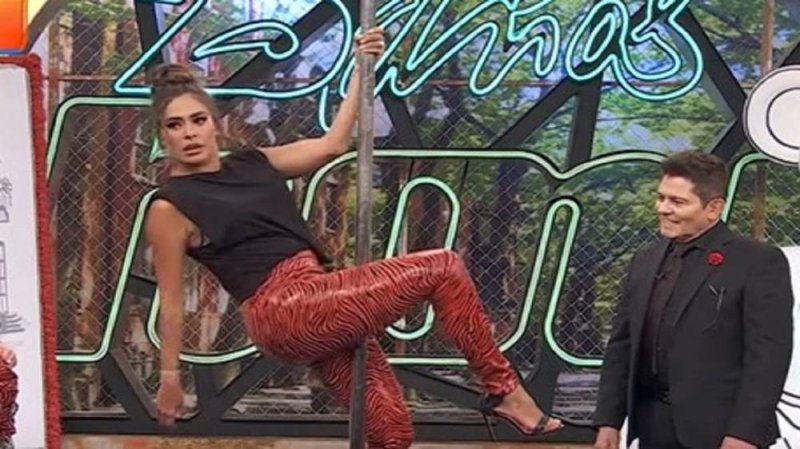 Galilea Montijo confiesa en vivo que sí le hubiera gustado ser teibolera