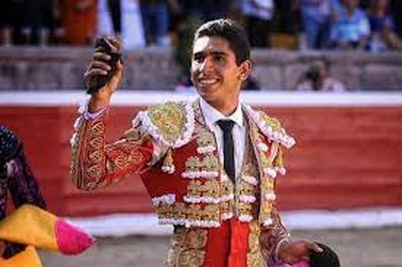 ¿Cuál es el estado de salud del torero que sufrió cornada en la Plaza ...