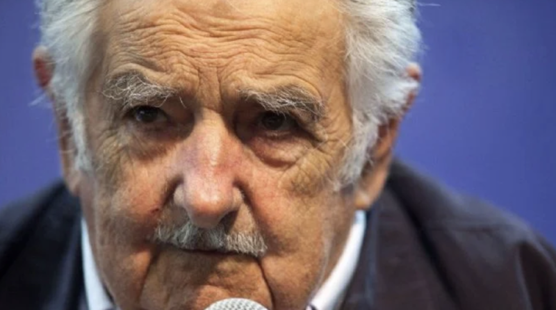 Expresidente uruguayo Pepe Mujica anuncia que tiene cáncer de esófago